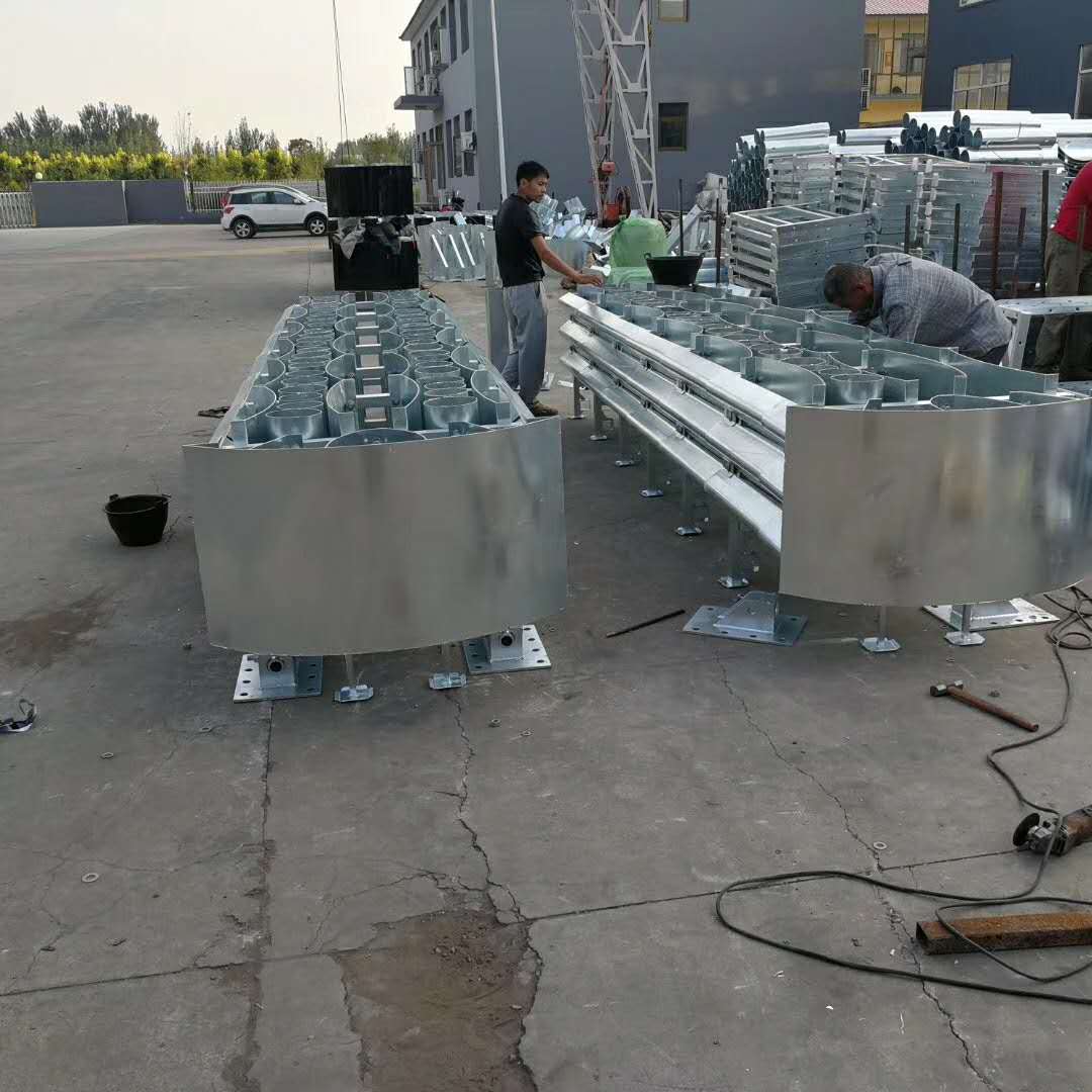 高速公路防撞垫 TA/TB/TS级可导向防撞垫 车辆减速缓冲垫 产品关键词:减速防撞垫;可导向防撞垫;ta可导向防撞垫价格;ts防撞缓冲垫